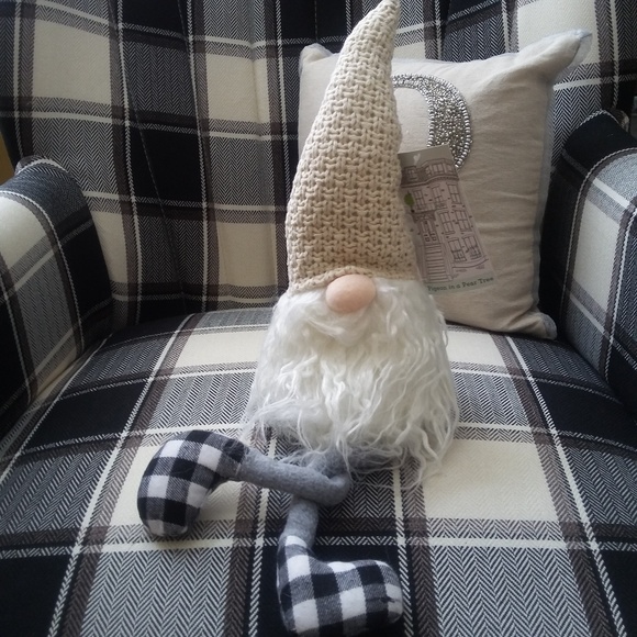 Boutique | Holiday | Nwt Adorable Farmhouse Sweet Sitting Gnome | Poshmark